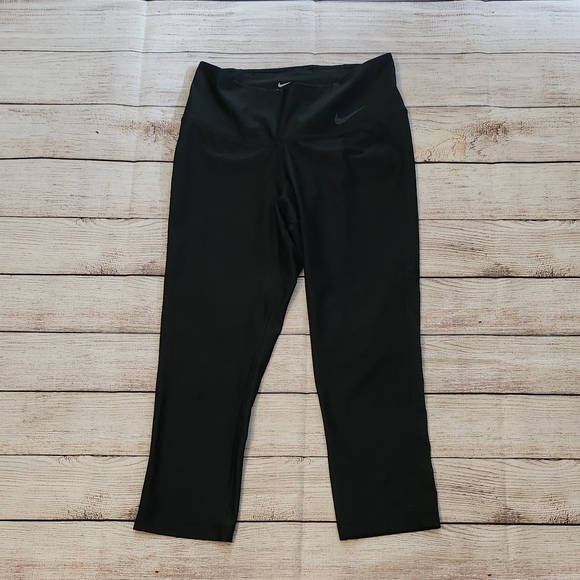 Nike | Pants & Jumpsuits | Nike Dri Fit Capri Pants | Poshmark